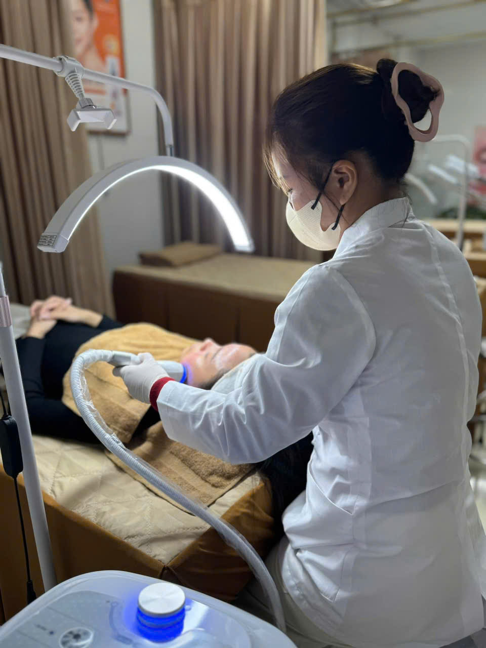 Máy điện di Apollo Alpha – Công nghệ dẫn thuốc qua da không kim tiên ...